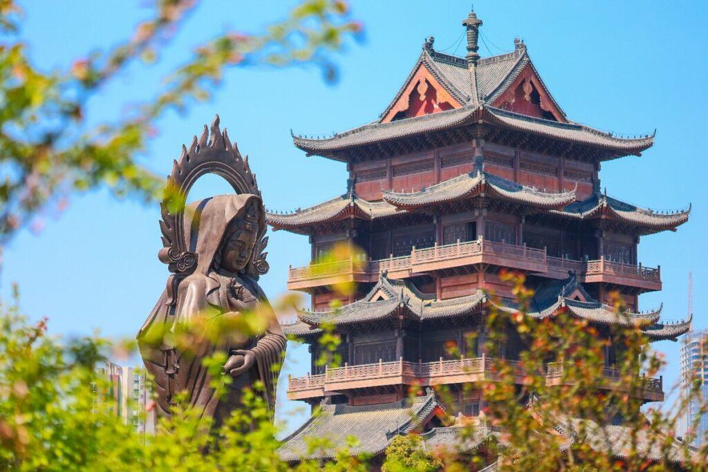Guiyuan Temple - eTravelToday